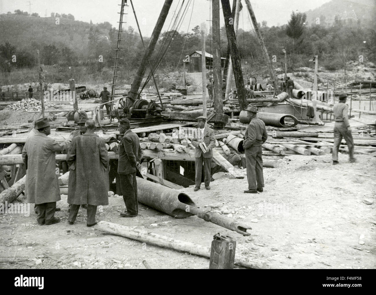 Channel works hi-res stock photography and images - Alamy