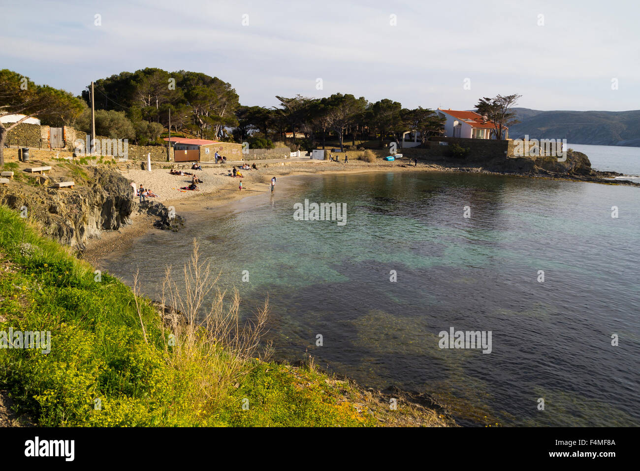 Cadaques beach hi-res stock photography and images - Alamy