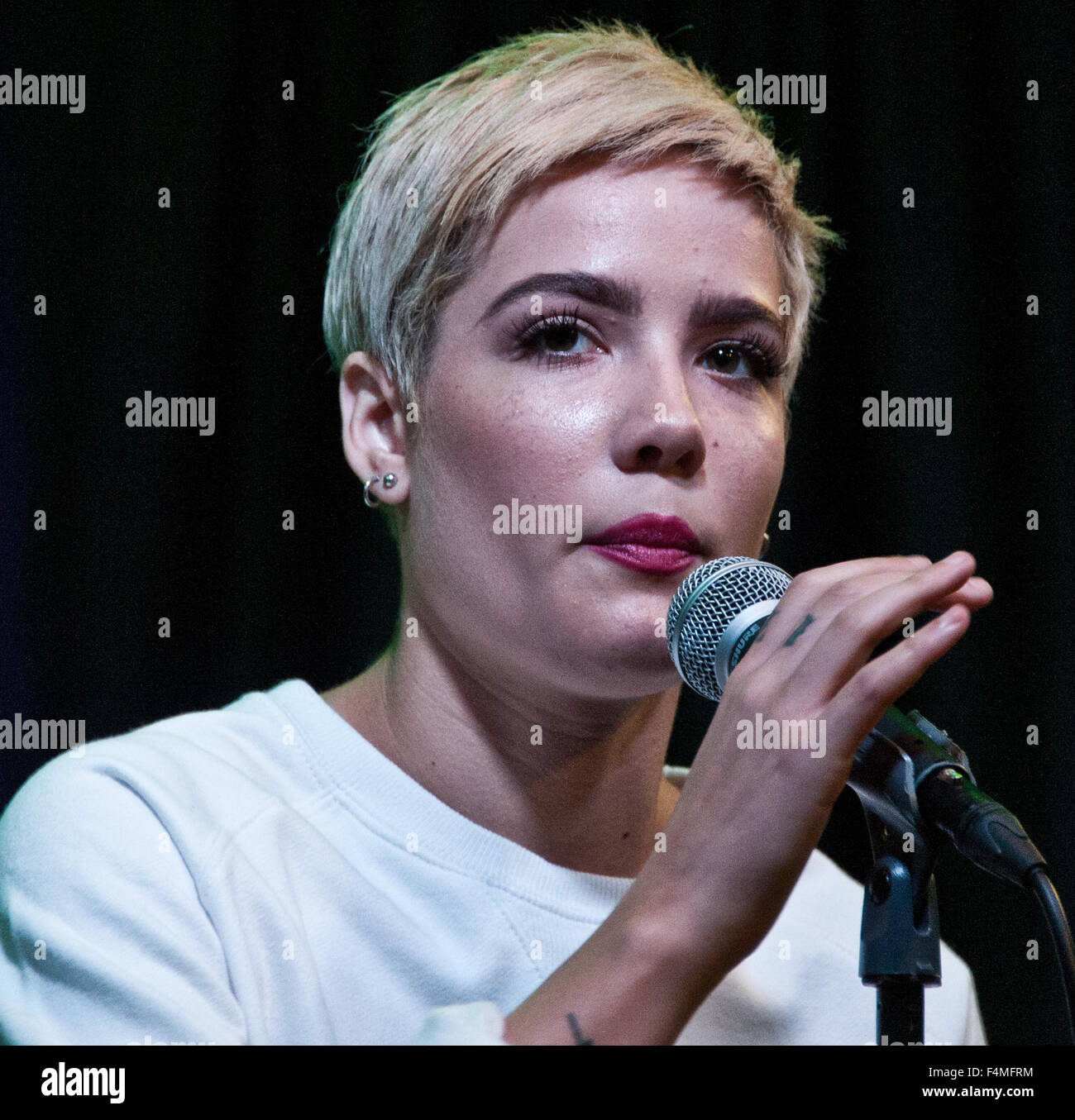 Bala theater hi-res stock photography and images - Alamy