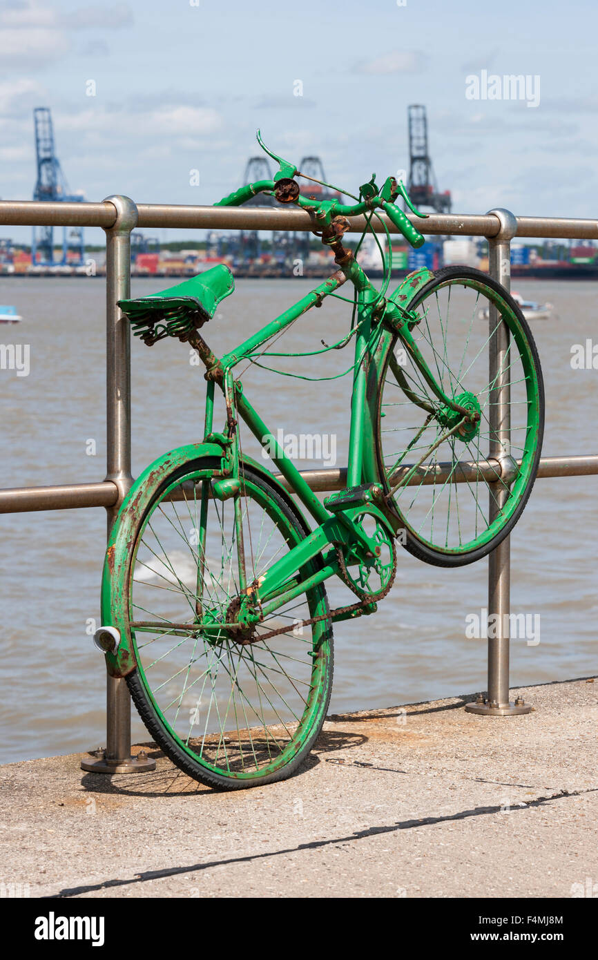 Old bike at railings hi-res stock photography and images - Alamy