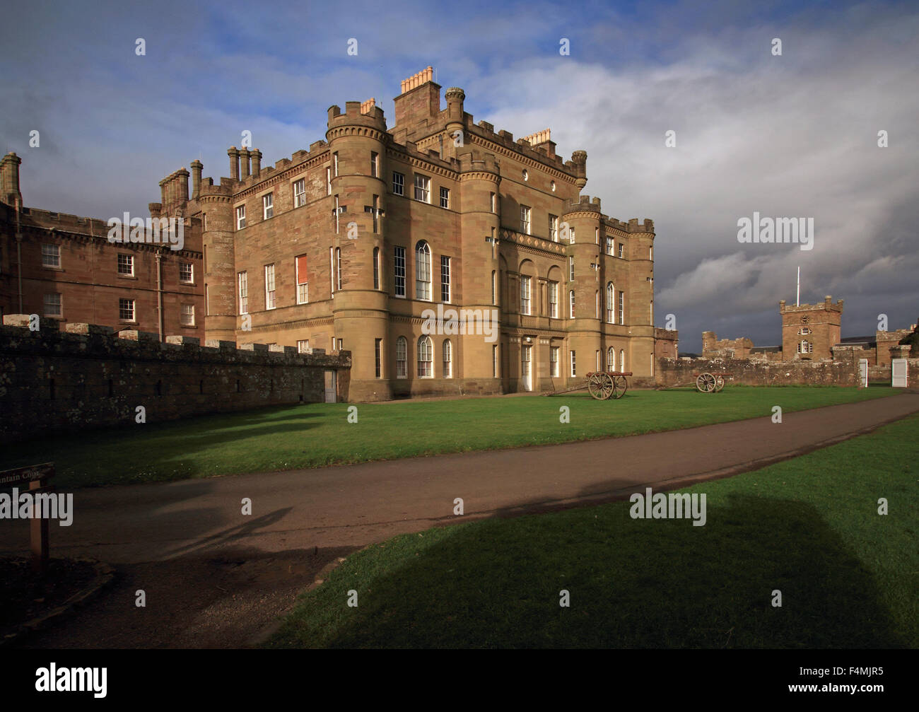 The stunning Culzean Castle and Stables an late afternoon Stock Photo ...