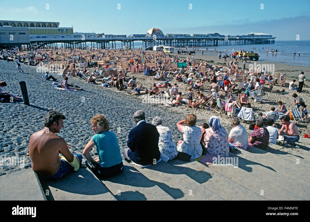 August Bank Holiday, Blackpool beach and North Pier, Blackpool, British ...