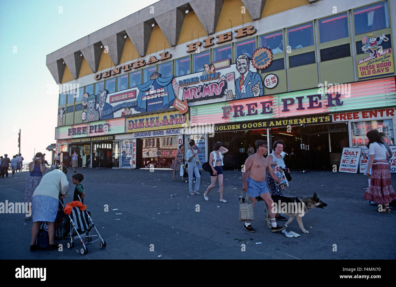 Blackpool 1980s Stock Photos & Blackpool 1980s Stock Images - Alamy