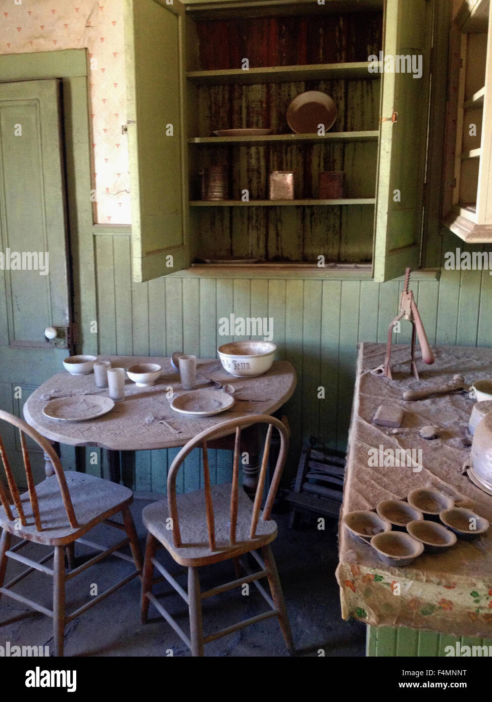 Interior house bodie ghost town hi-res stock photography and images - Alamy