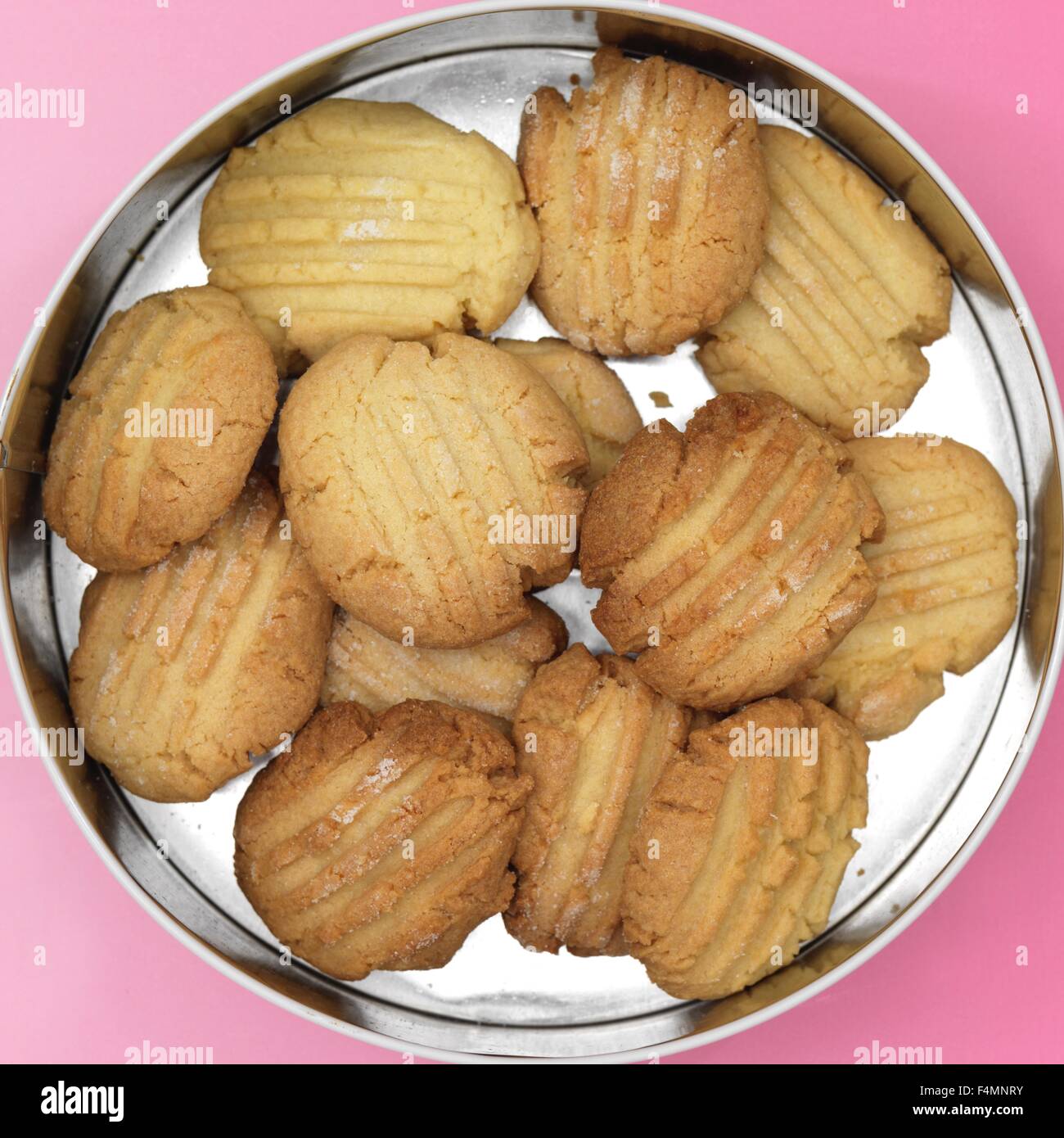 Biscuit tin hi-res stock photography and images - Alamy