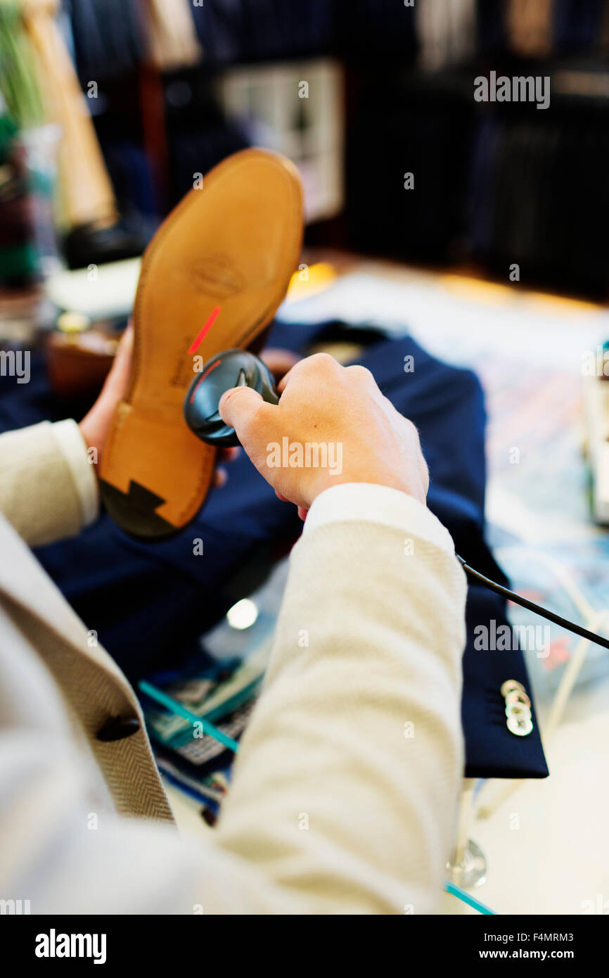 Scanning bar code hi-res stock photography and images - Alamy