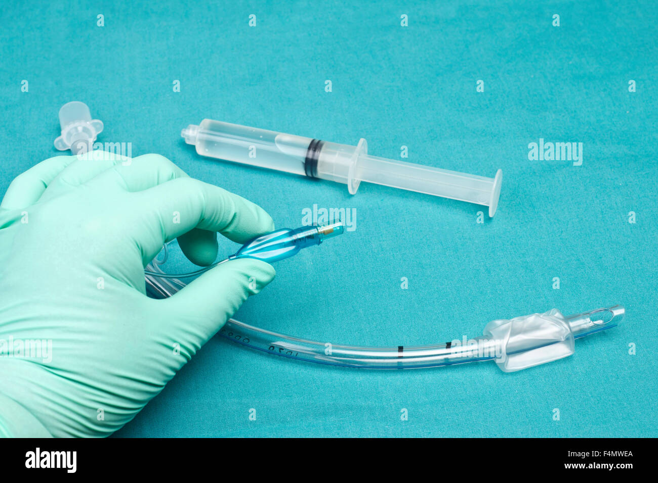 Endotracheal intubation hi-res stock photography and images - Alamy