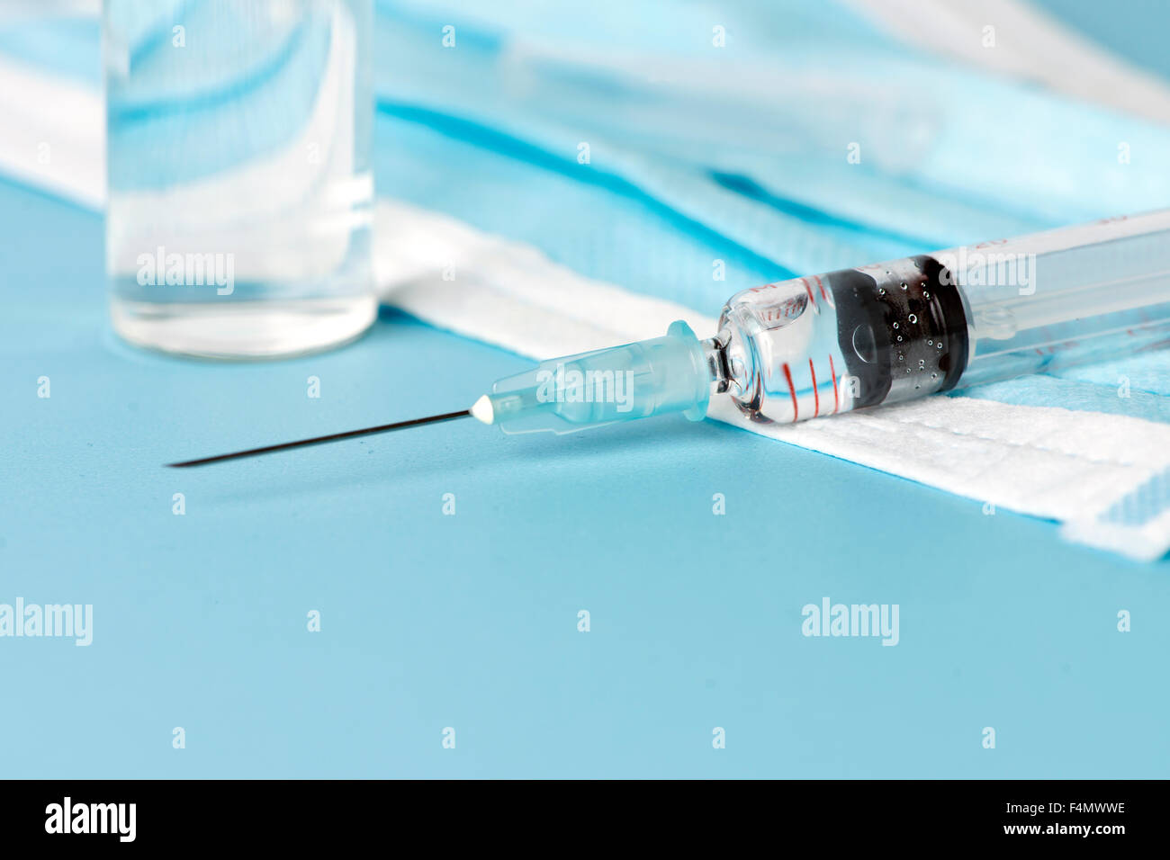 Medication vial hi-res stock photography and images - Alamy