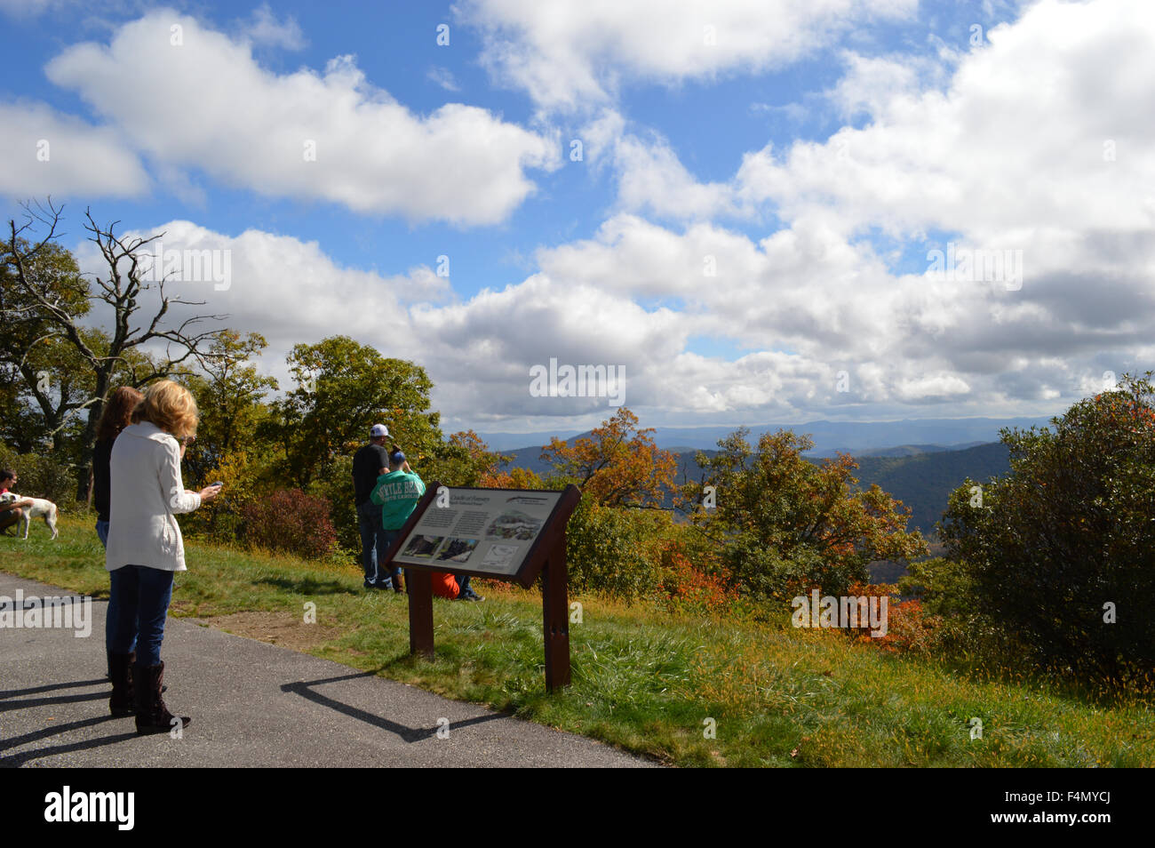 Overlook along blue ridge hi-res stock photography and images - Alamy