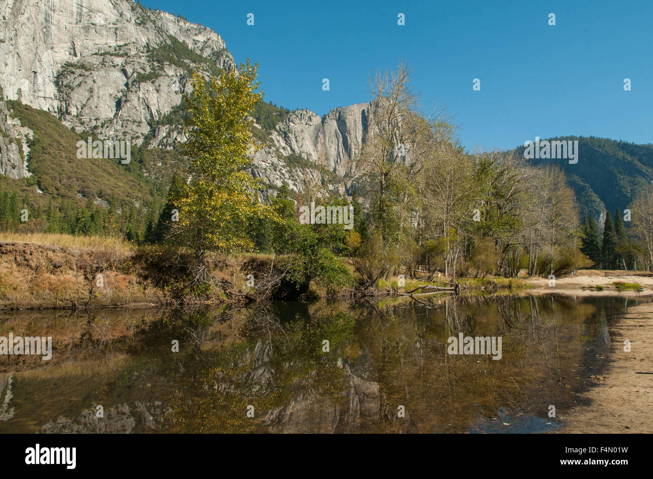 Merced River from Sentinel Beach, Yosemite NP, California, USA Stock ...
