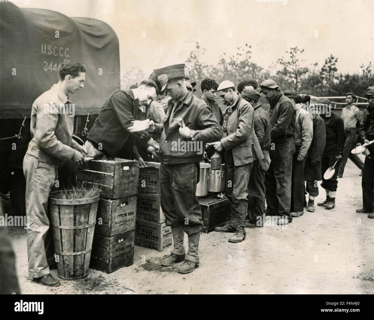 Fire fighters 1930 hi-res stock photography and images - Alamy