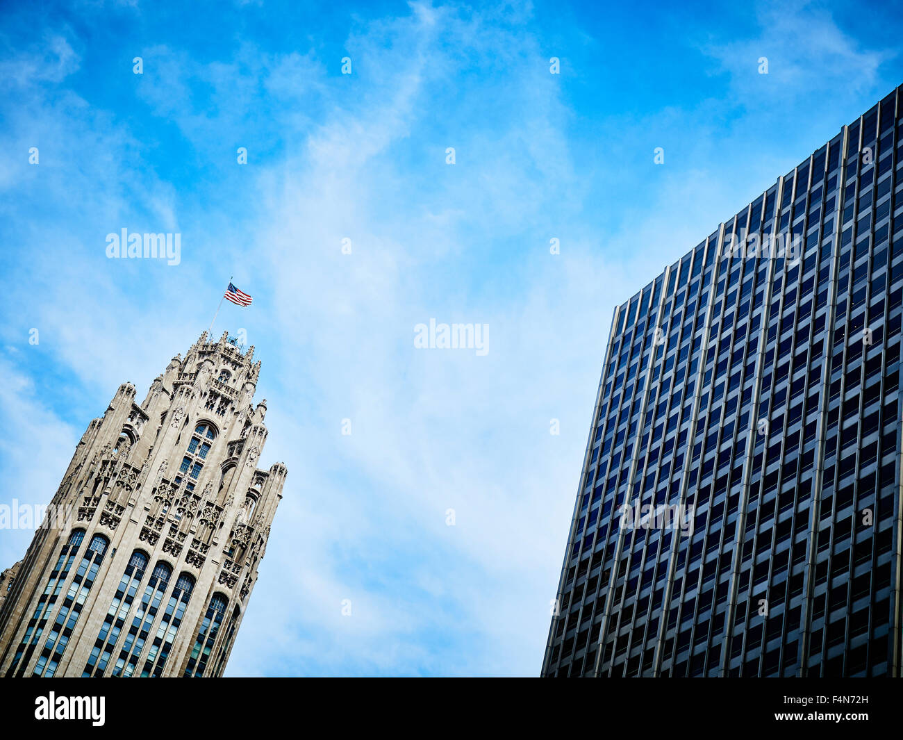USA, Illinois, Chicago, High-rise buildings, Tribune Tower left Stock ...
