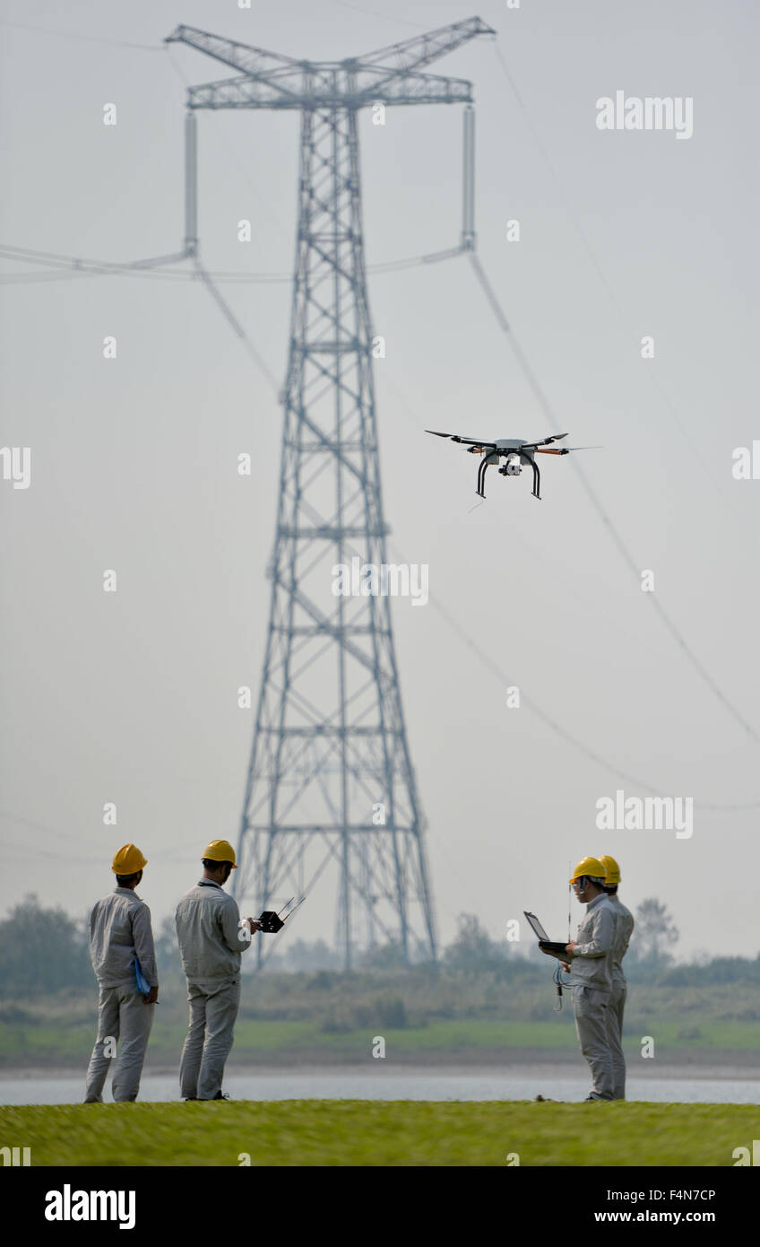 Uhv lines hi-res stock photography and images - Alamy