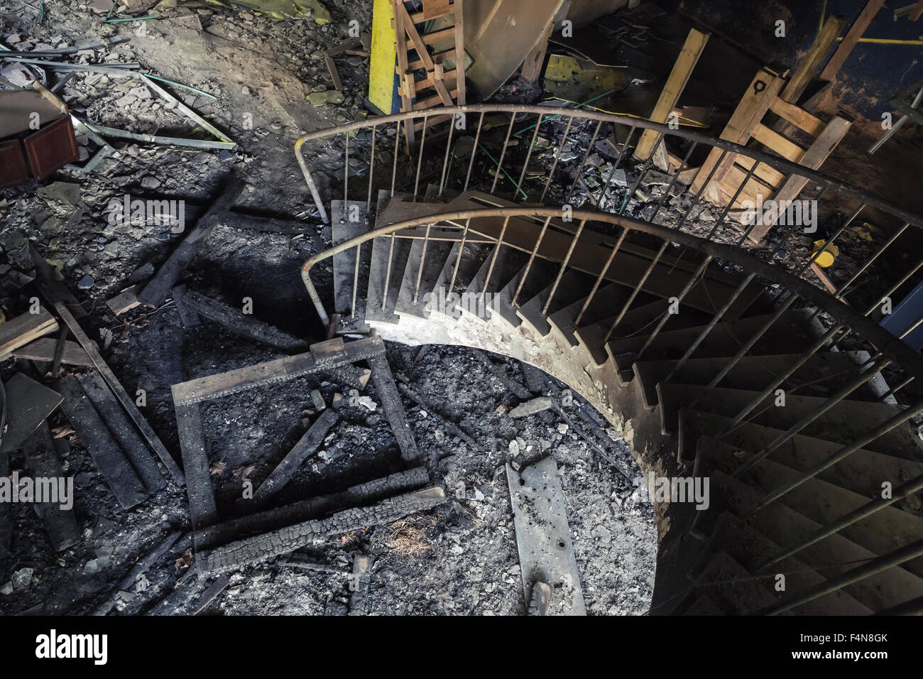 Broken down building hi-res stock photography and images - Alamy