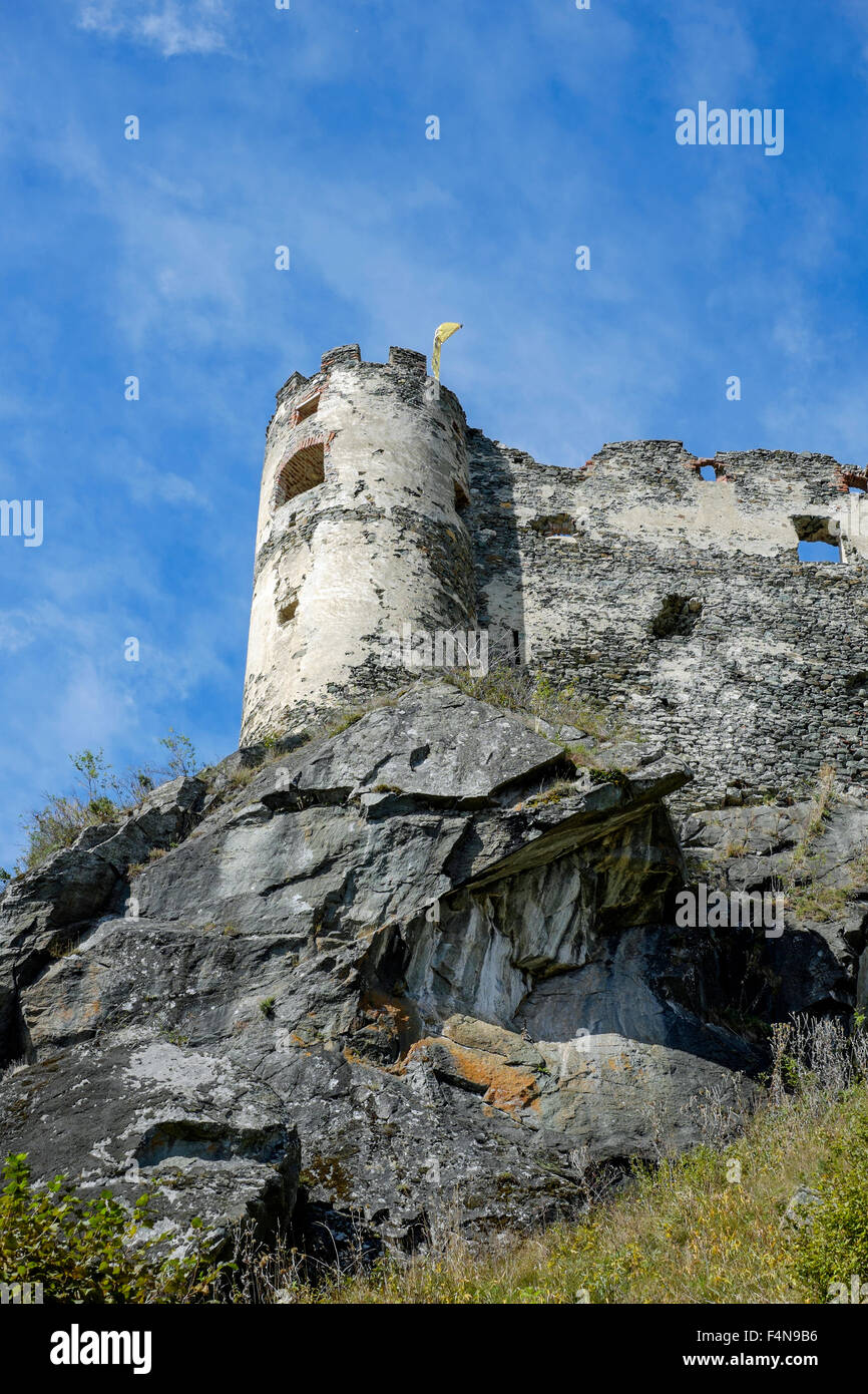 Austria, Styria, view to castle ruin Steinschloss from below Stock ...