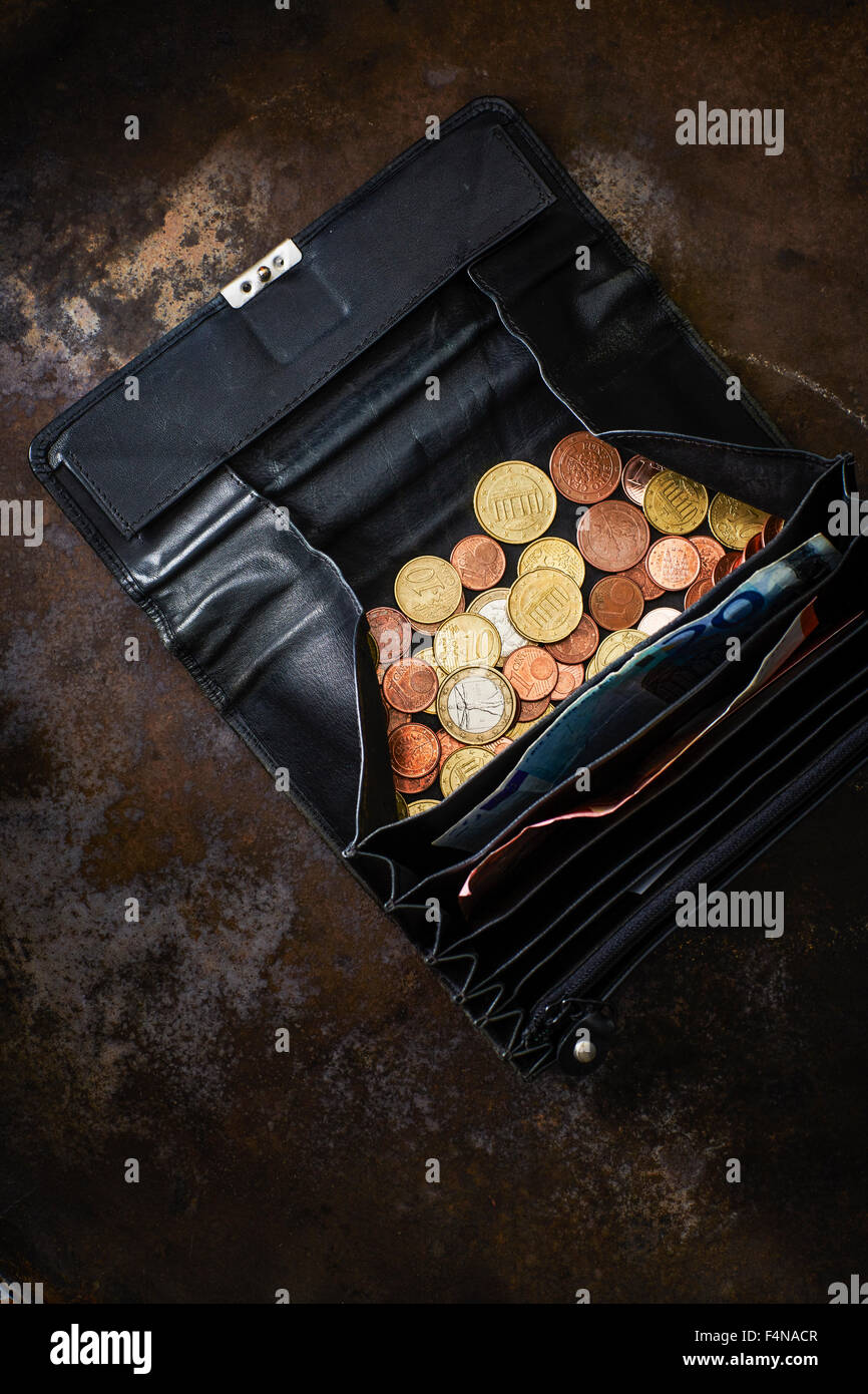 Open purse coins hi-res stock photography and images - Alamy