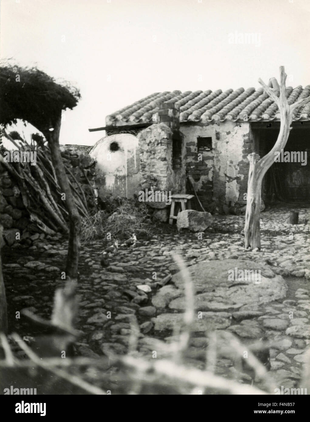 Poverty country hi-res stock photography and images - Alamy