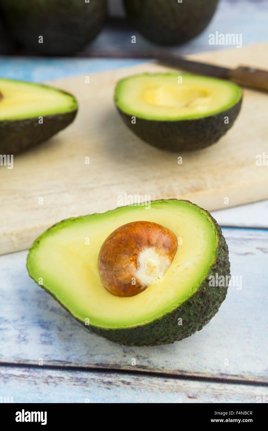 Half of an avocado Stock Photo - Alamy