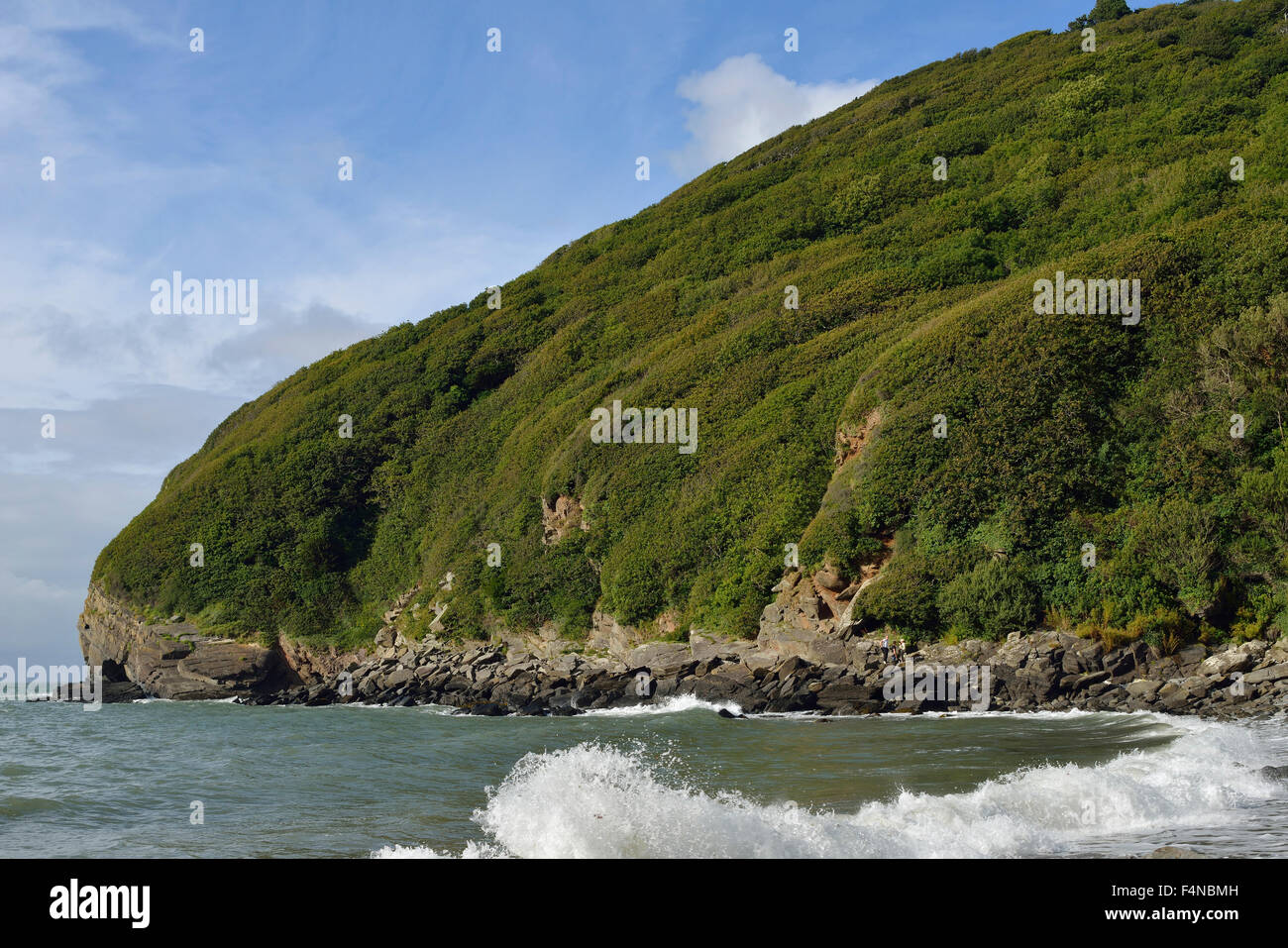 Lee bay beach hi-res stock photography and images - Alamy