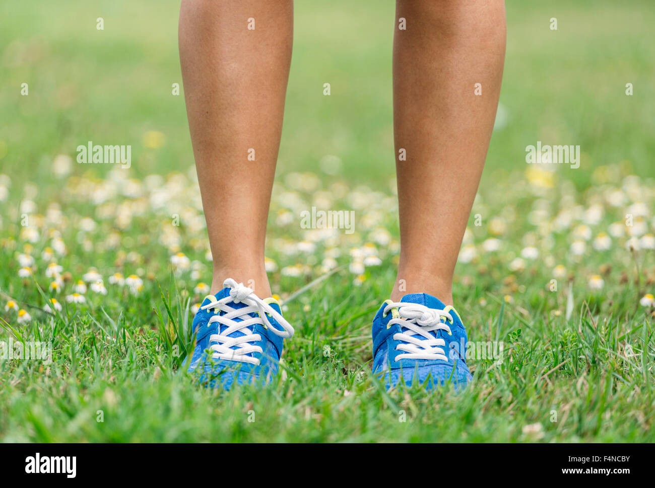 Womans runners hi-res stock photography and images - Alamy