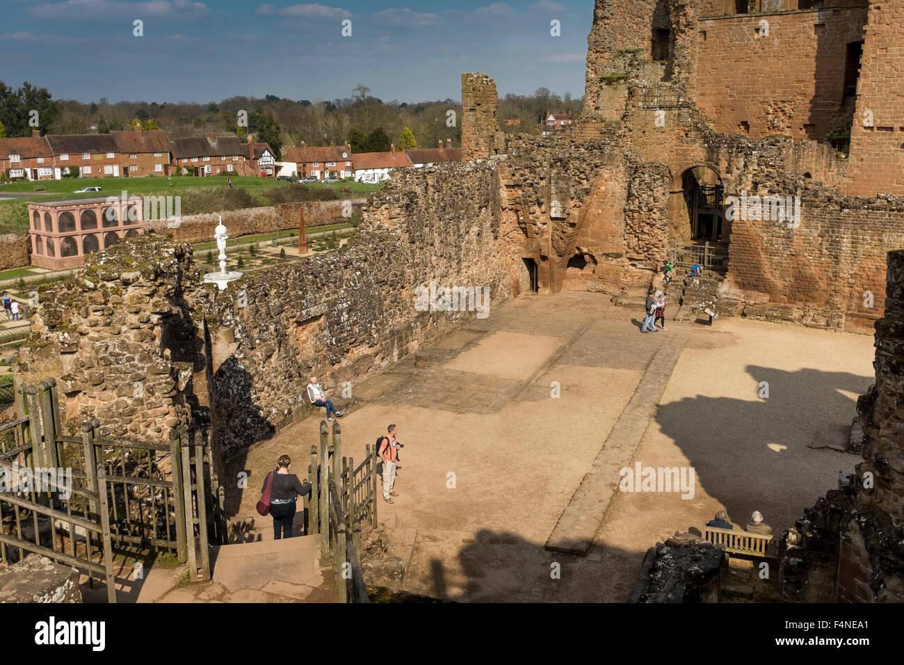 Kenilworth Castle, Warwickshire, UK Stock Photo - Alamy