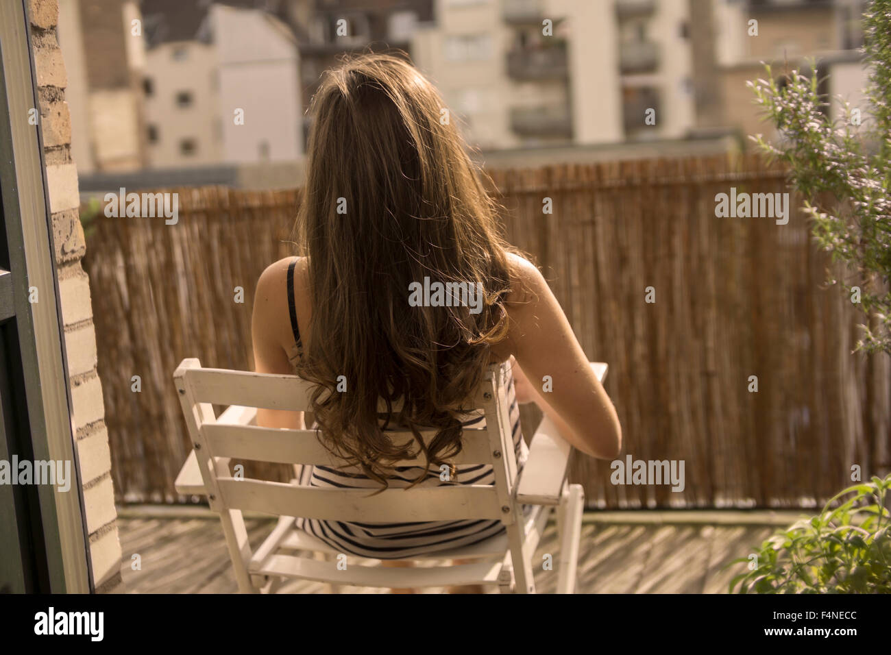 Sunbathing balcony hi-res stock photography and images - Alamy