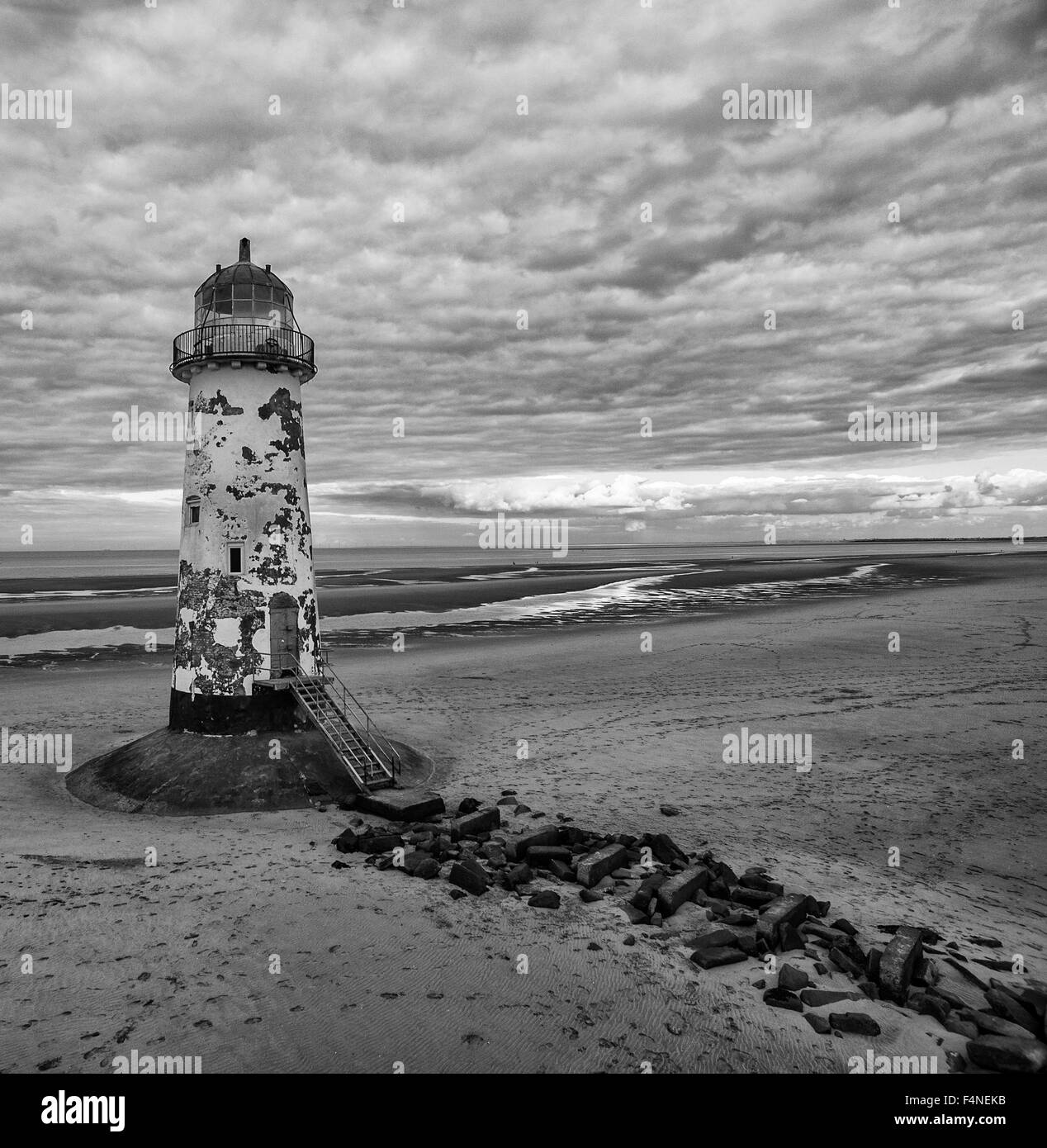 Derelict lighthouse at low tide Stock Photo - Alamy