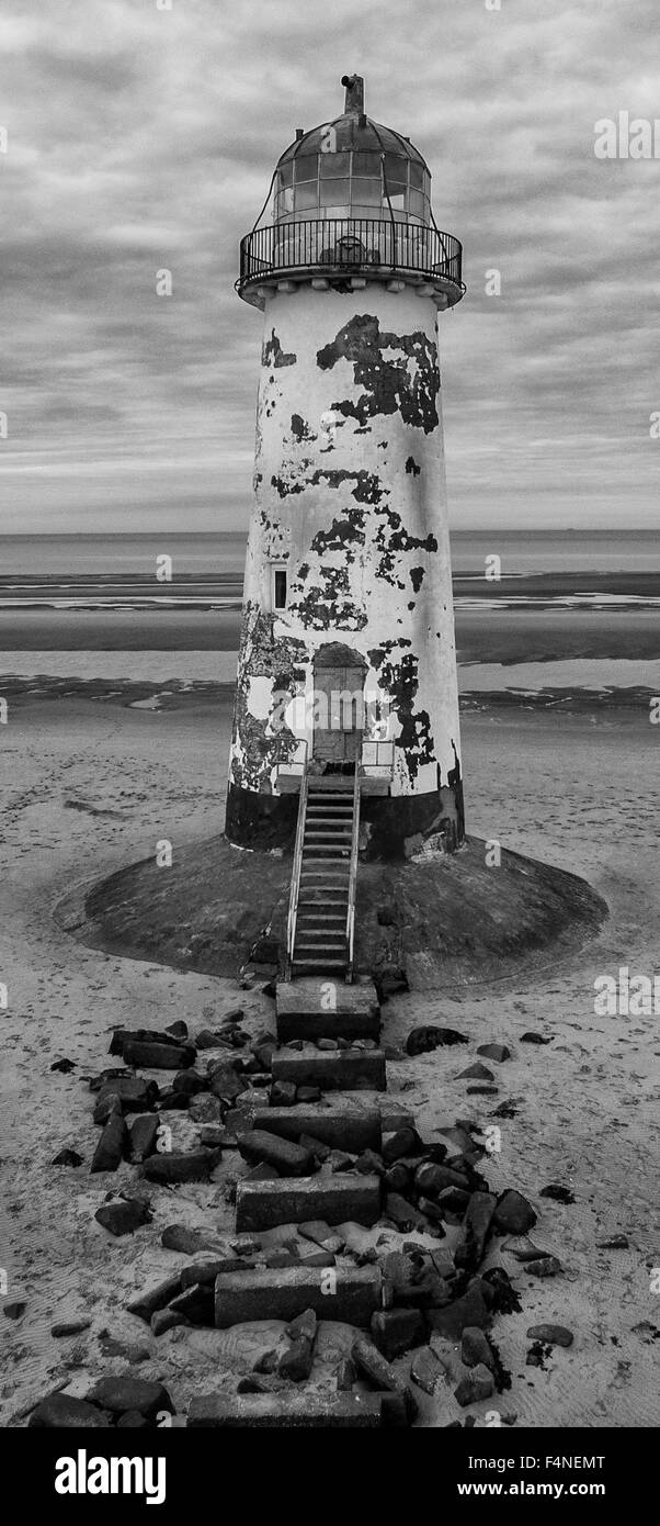 Derelict lighthouse at low tide Stock Photo - Alamy