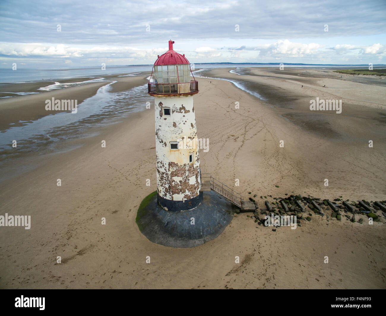 Derelict lighthouse at low tide Stock Photo - Alamy