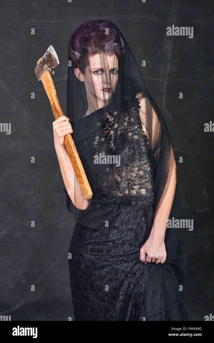 Black veil mourning hi-res stock photography and images - Alamy