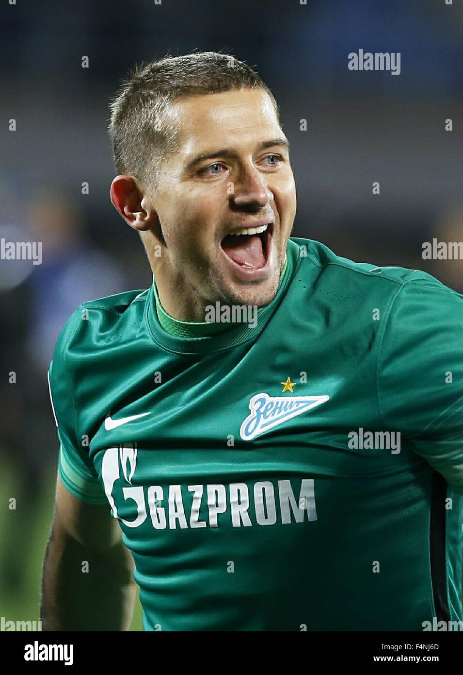 Lyon goalkeeper hi-res stock photography and images - Alamy