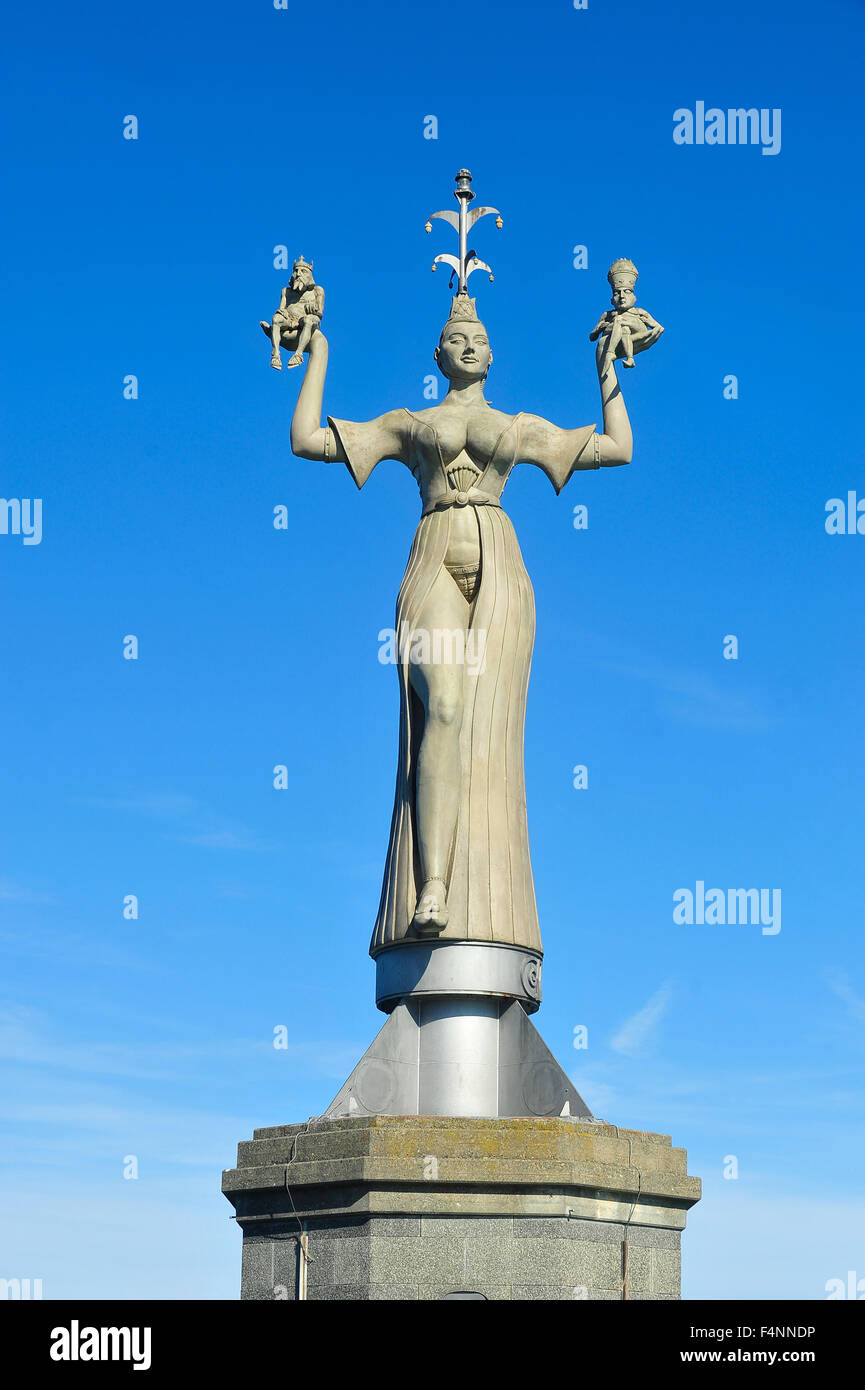 Imperia with King Sigismund and Pope Martin V, harbour statue, Konstanz ...