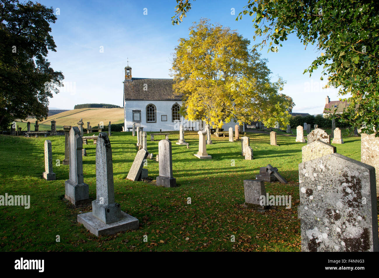 Traquair Kirk in the autumn evening sunlight. Peeblesshire, Scottish ...