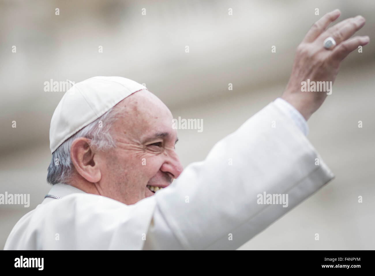 Vatican City, Vatican. 21st Oct, 2015. Pope Francis blesses the ...