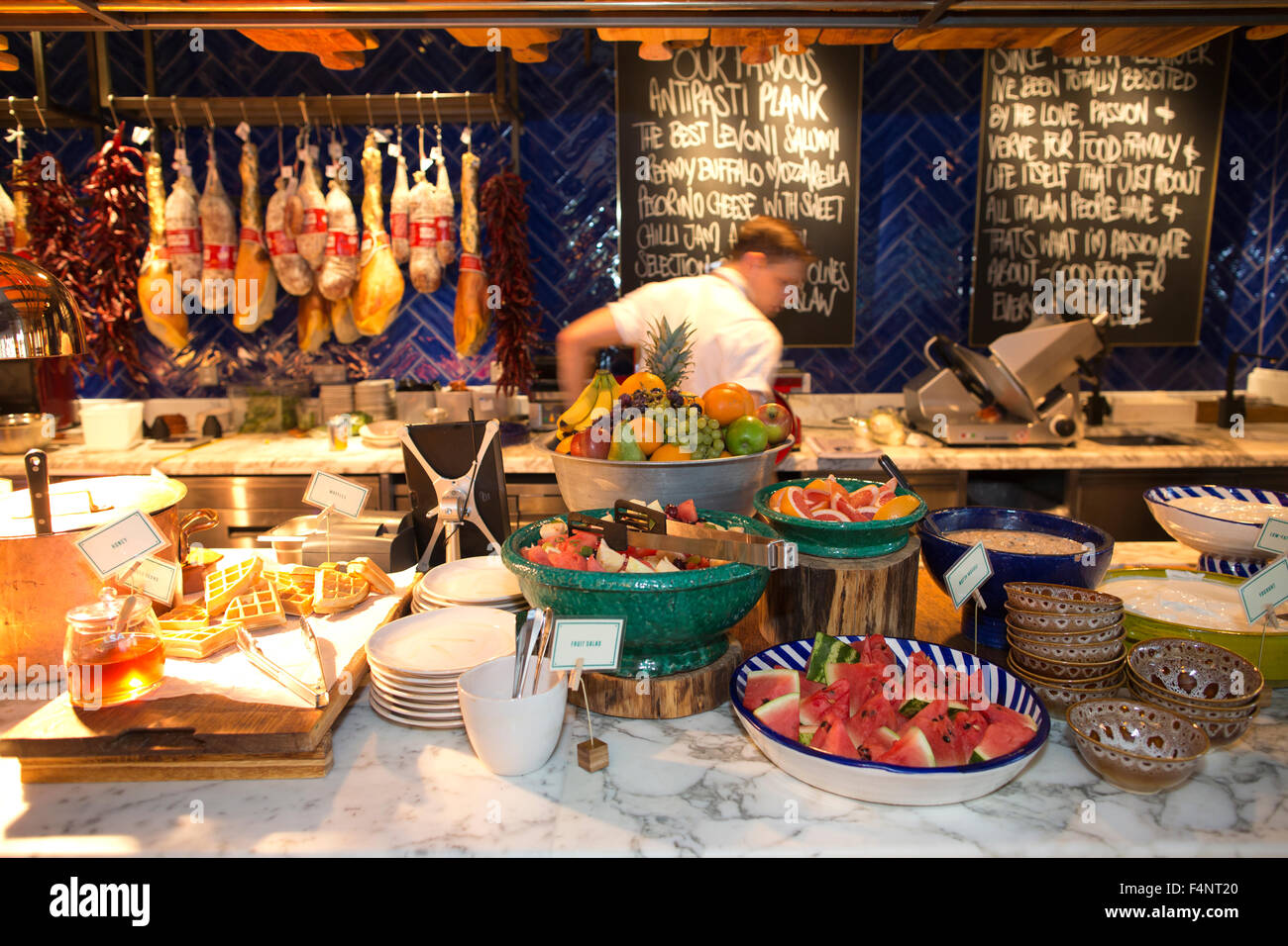 Jamies italian london bridge hi-res stock photography and images - Alamy