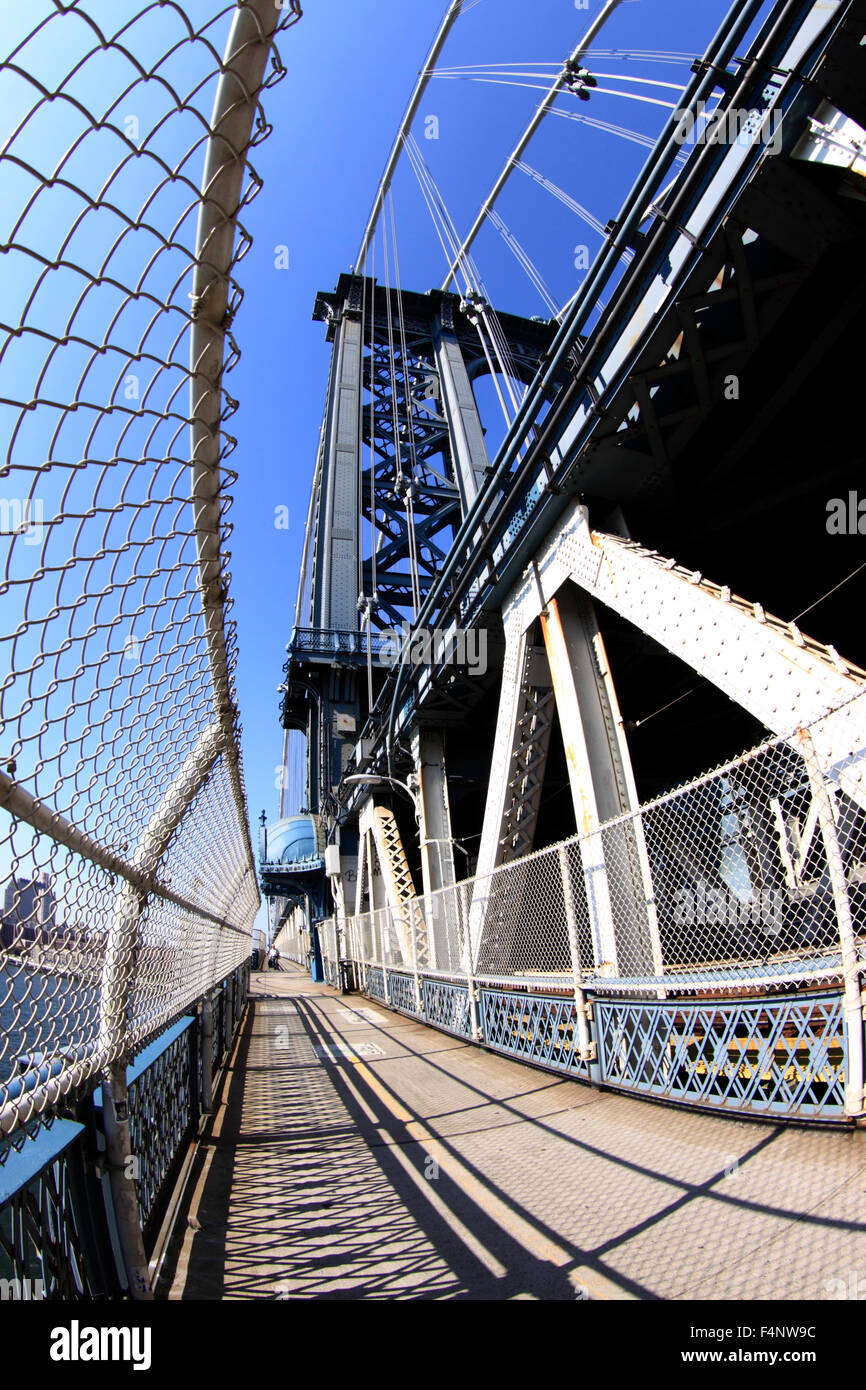 Chain link fence enclosed structure hi-res stock photography and images ...