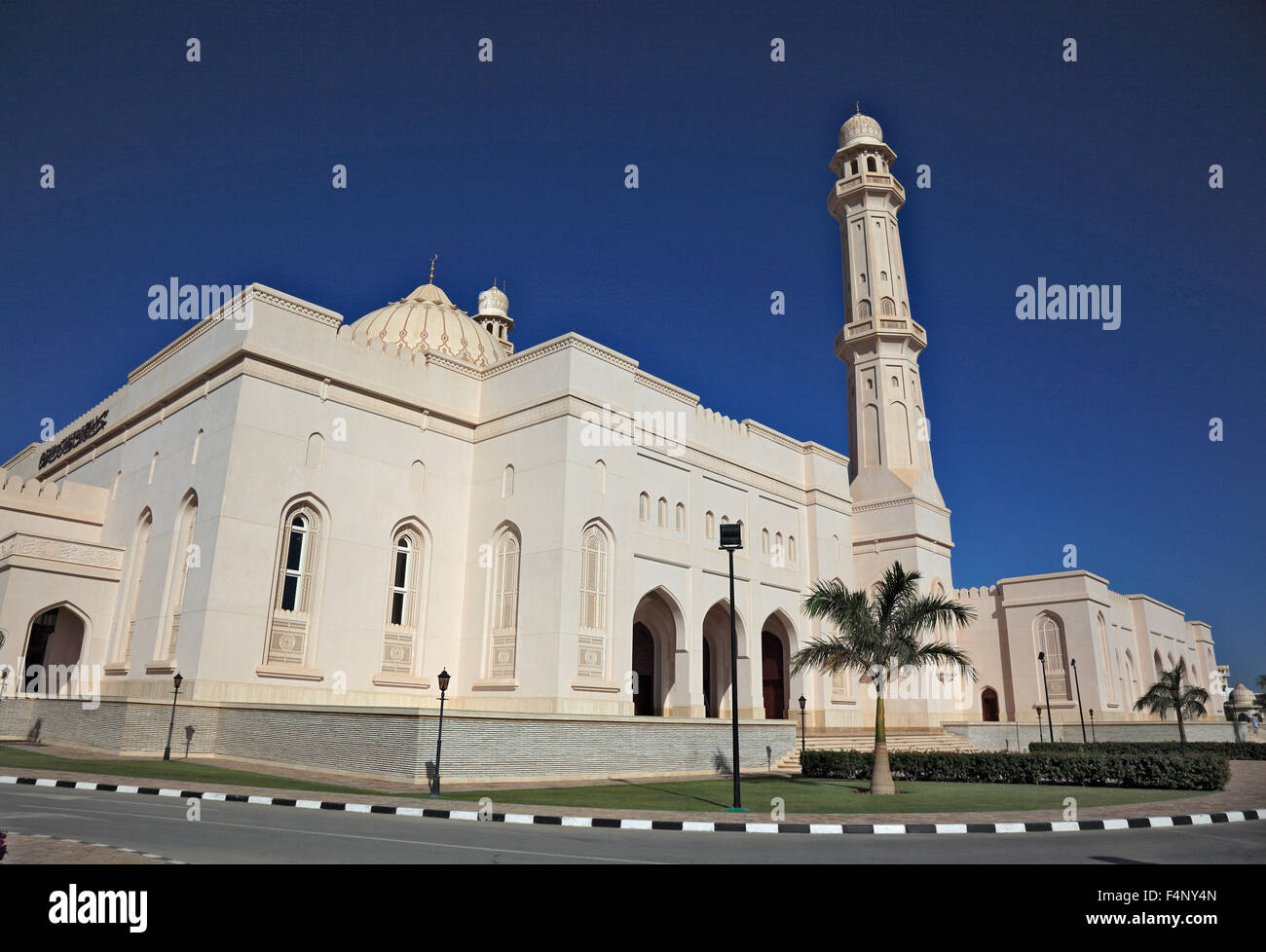 Sultan Qaboos Moschee, Friday mosque, Salalah, Oman Stock Photo - Alamy
