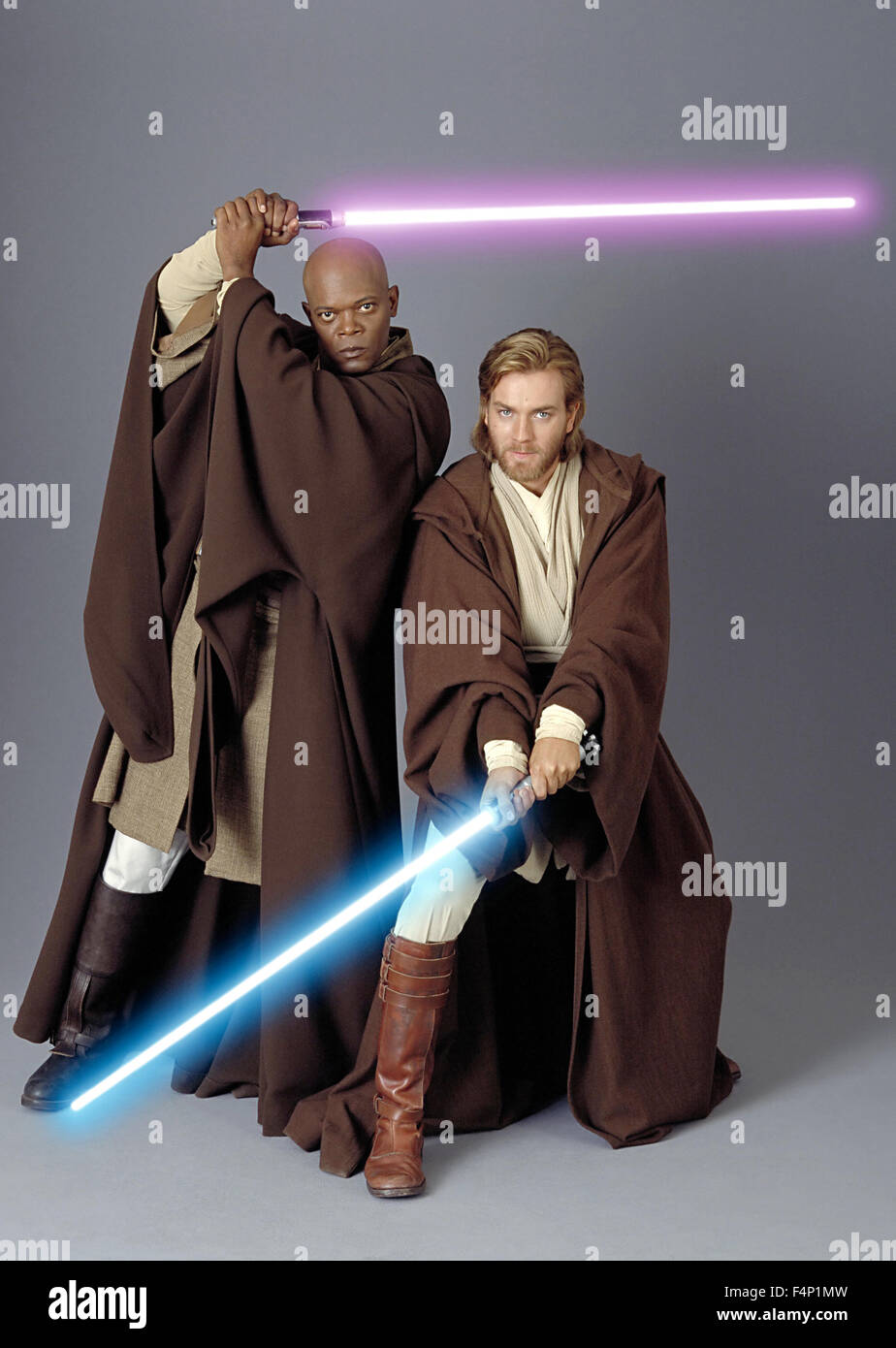 STAR WARS III "Revenge of the Sith" 2005 Samuel L. Jackson and Ewan ...