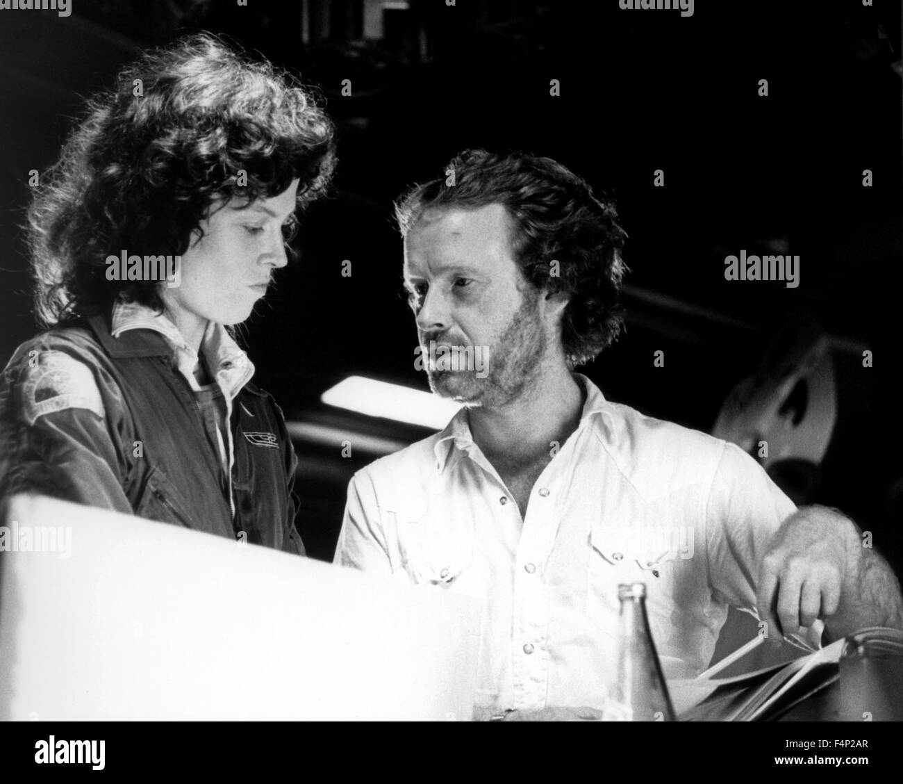 Sigourney weaver alien 1979 Black and White Stock Photos & Images - Alamy