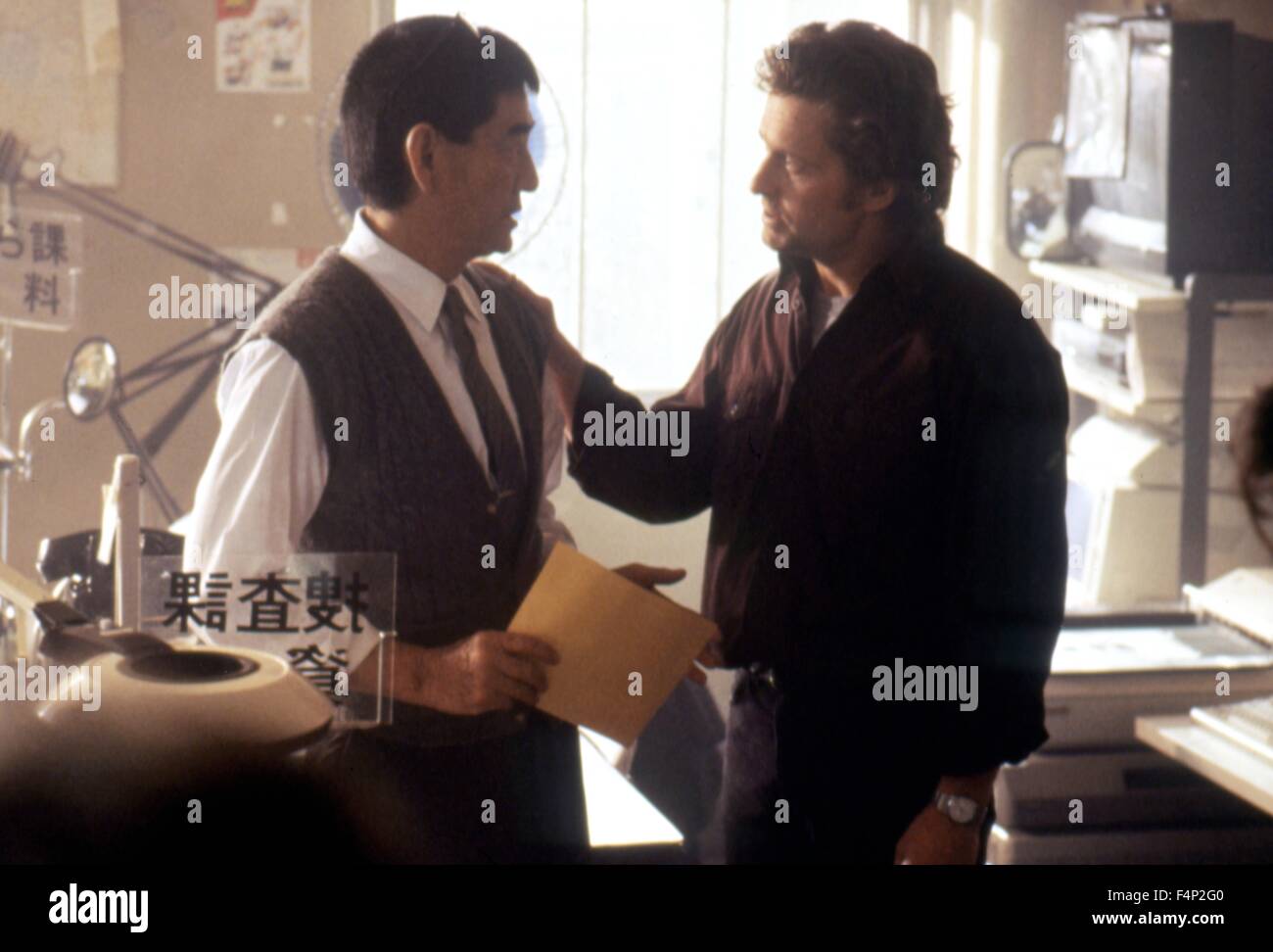 Ken Takakura, Michael Douglas / Black Rain 1989 directed by Ridley ...