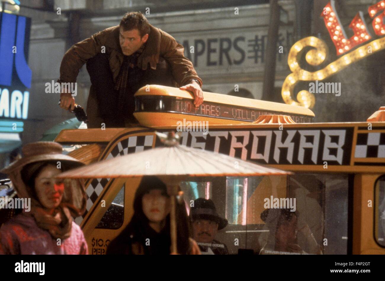 Harrison Ford / Blade Runner 1982 directed by Ridley Scott Stock Photo ...