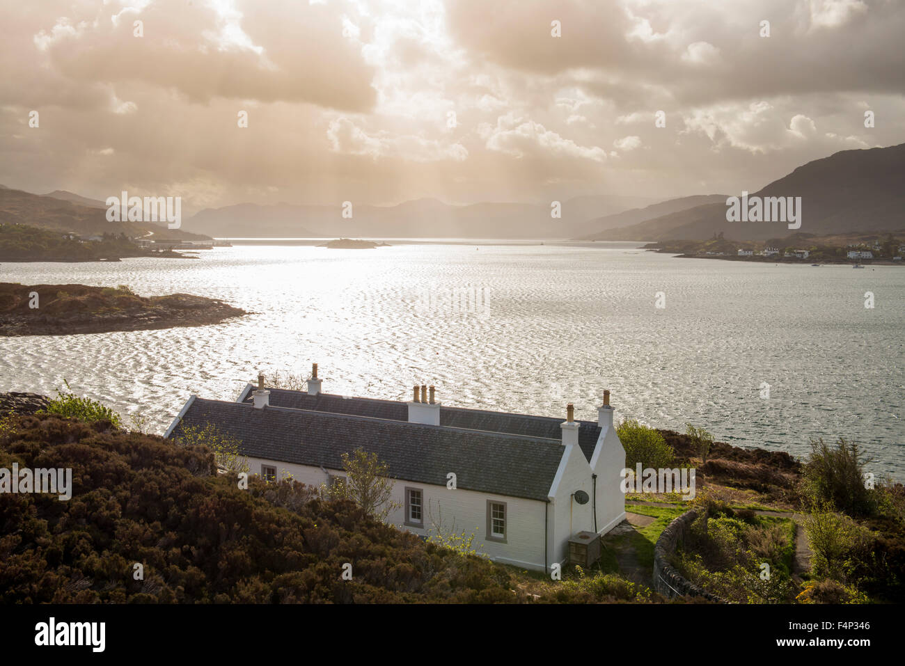 Cloudy skey hi-res stock photography and images - Alamy
