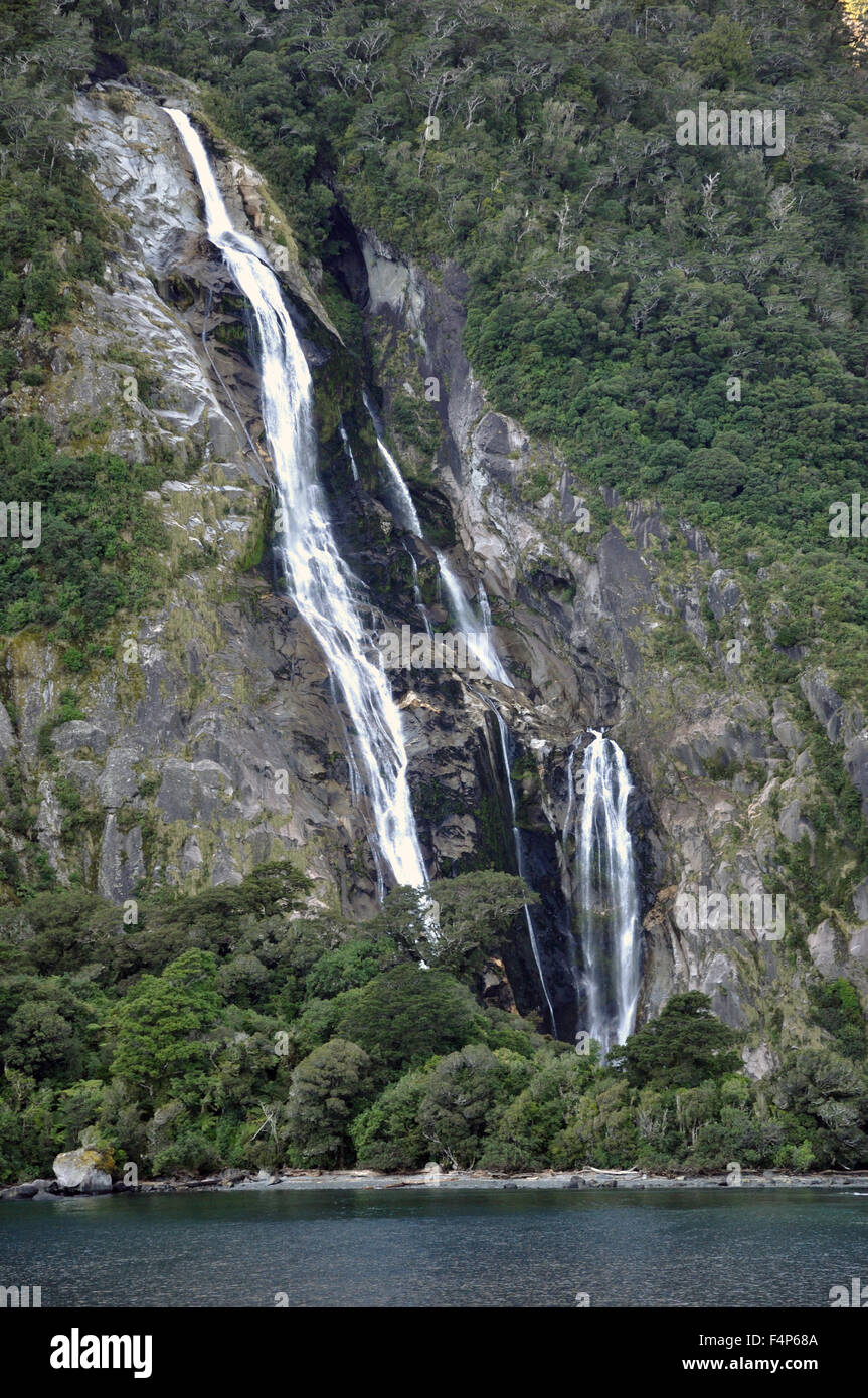 Fiordland new zealand waterfall hi-res stock photography and images - Alamy