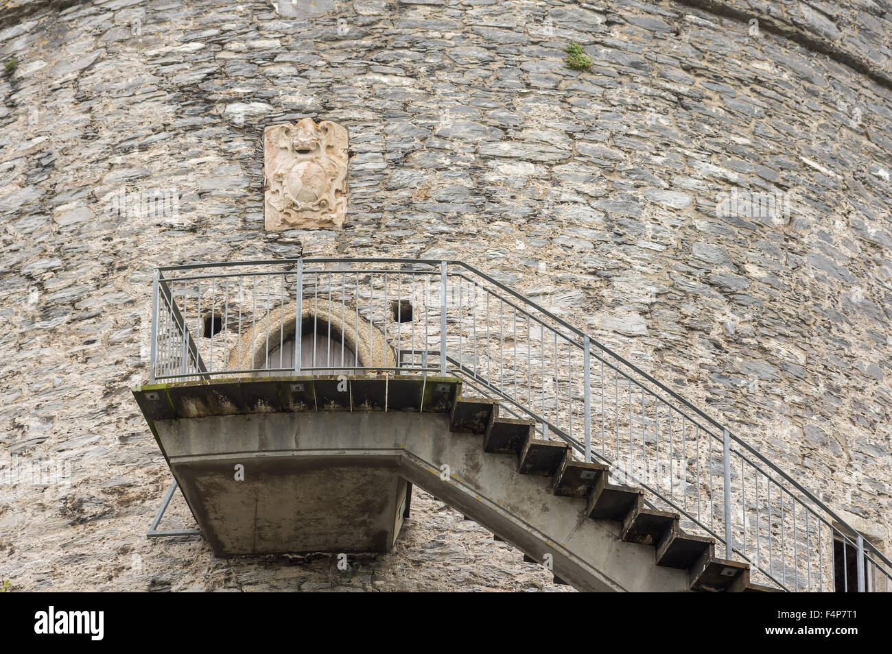 Wall tower ancient castle hi-res stock photography and images - Alamy