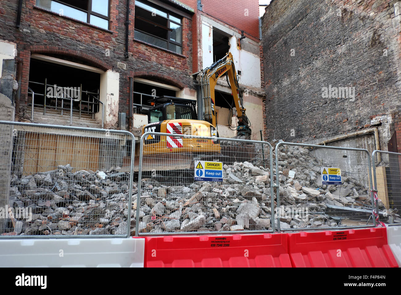 Demolition clearing hi-res stock photography and images - Alamy