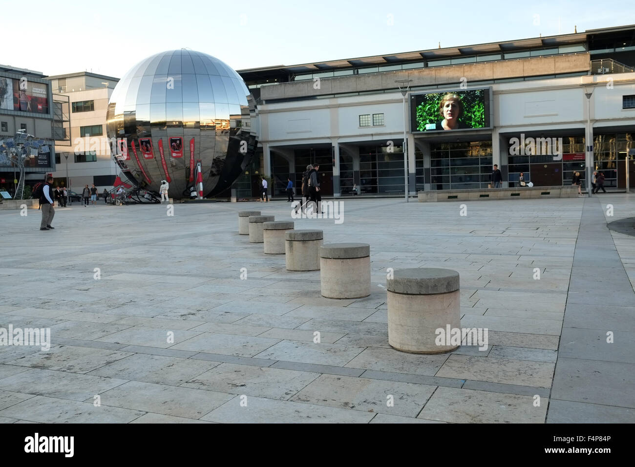 Silver dome hi-res stock photography and images - Alamy
