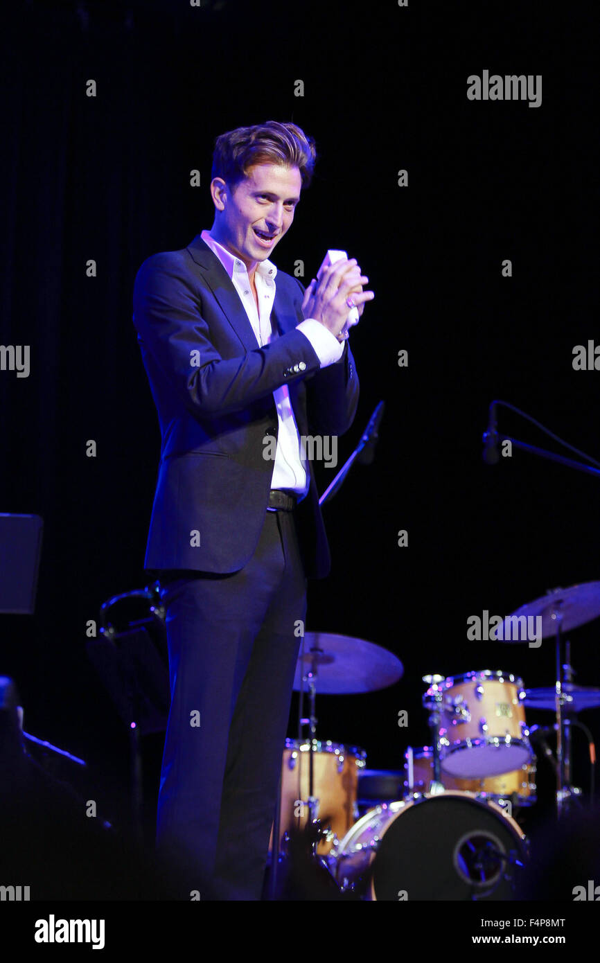 Ny, NY, USA. 17th Oct, 2015. Peter Cincotti performs at Symphony Space ...
