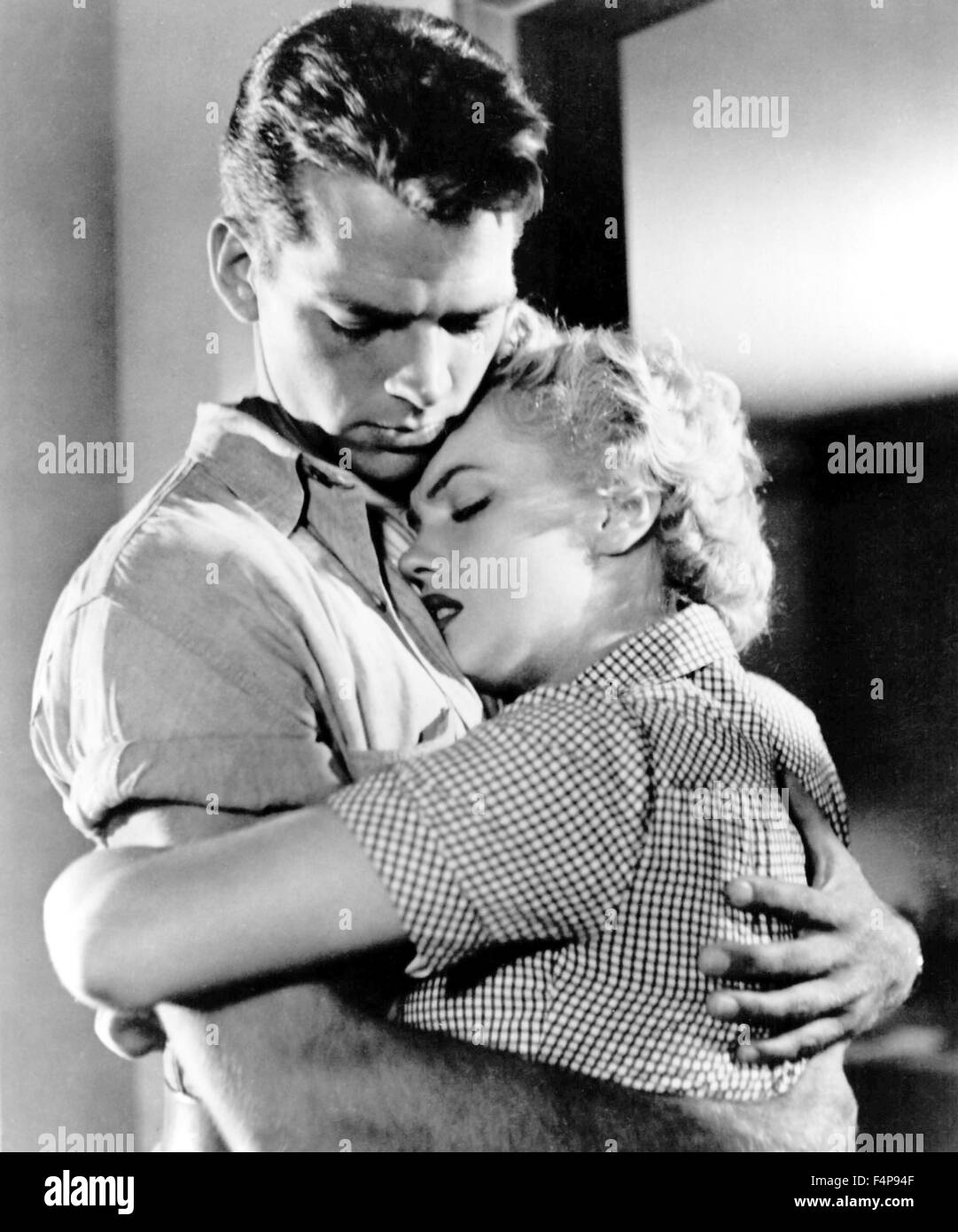 Keith Andes, Marilyn Monroe / Clash by Night 1952 directed by Fritz ...