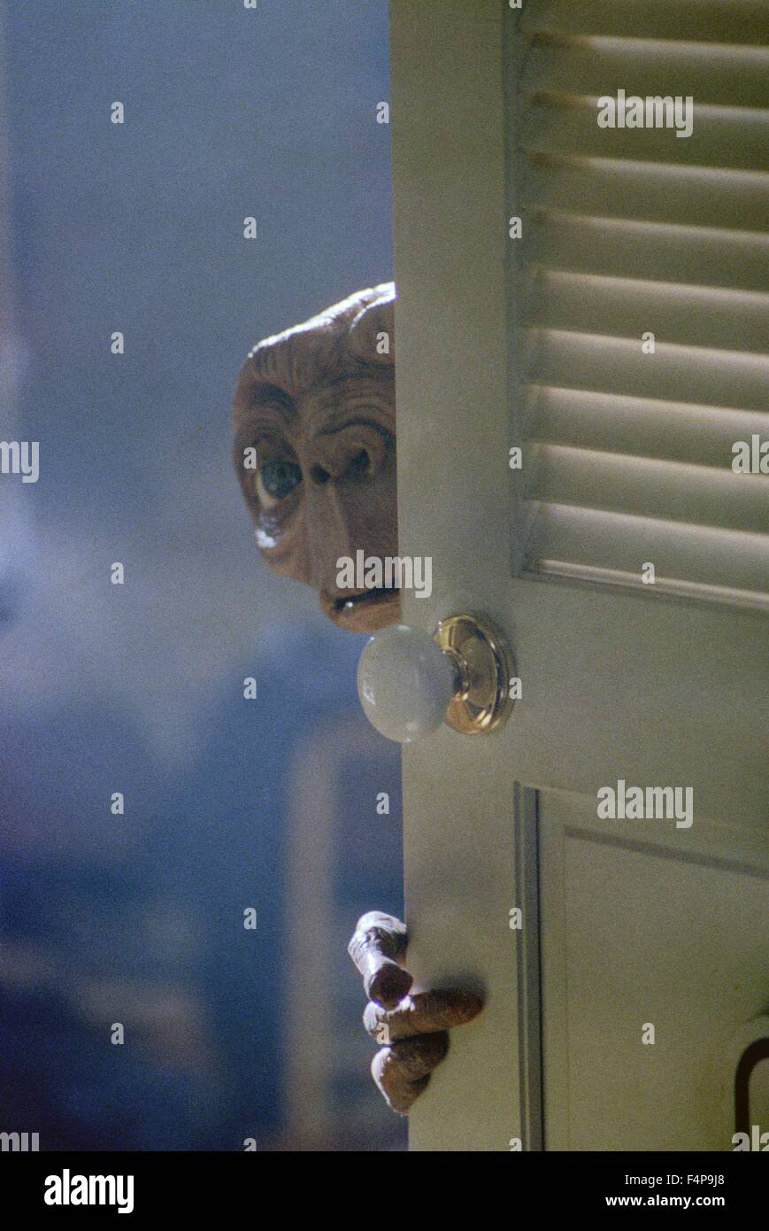 E.T: The Extra-Terrestrial 1982 directed by Steven Spielberg Stock ...