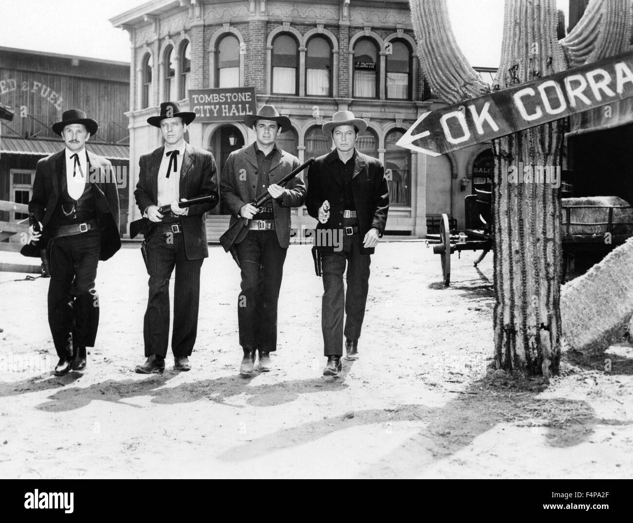 Kirk Douglas, Burt Lancaster, John Hudson, DeForest Kelley / Gunfight at the O.K. Corral 1957 ...